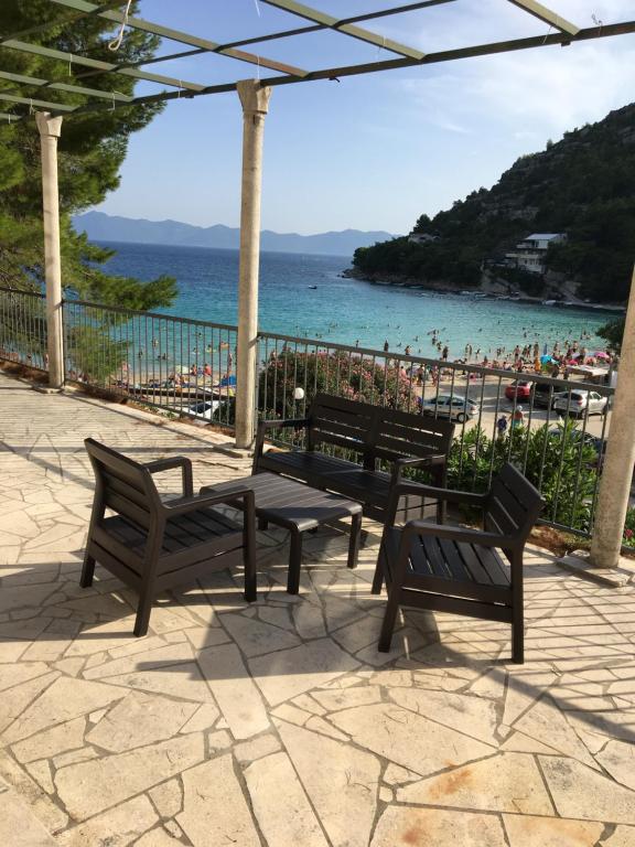 Beachfront Apartment Mo , Prapratno, Ston (updated prices 2026)
