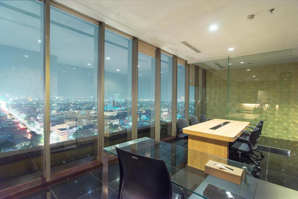 Merlynn Park Hotel, Jakarta (updated prices 2025)