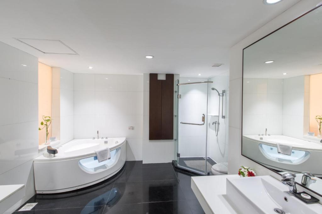 Merlynn Park Hotel, Jakarta (updated prices 2025)