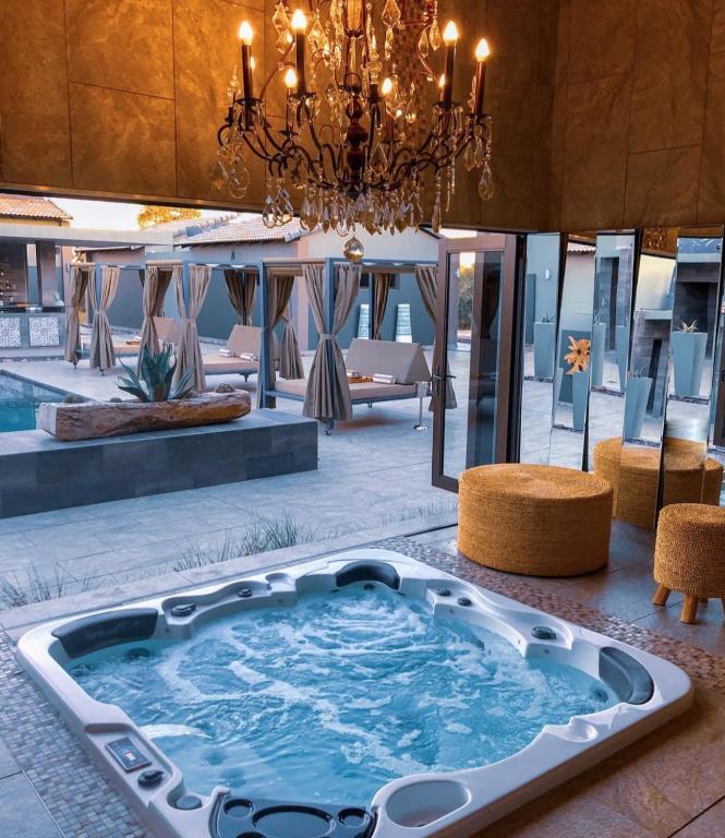 Palala Boutique Game Lodge and Spa, Tom Burke (updated prices 2025)