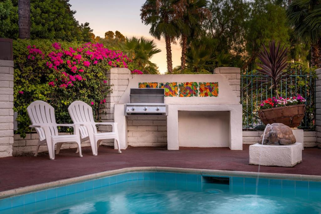 Hotel Pepper Tree Boutique Kitchen Studios - Anaheim, Anaheim (updated ...