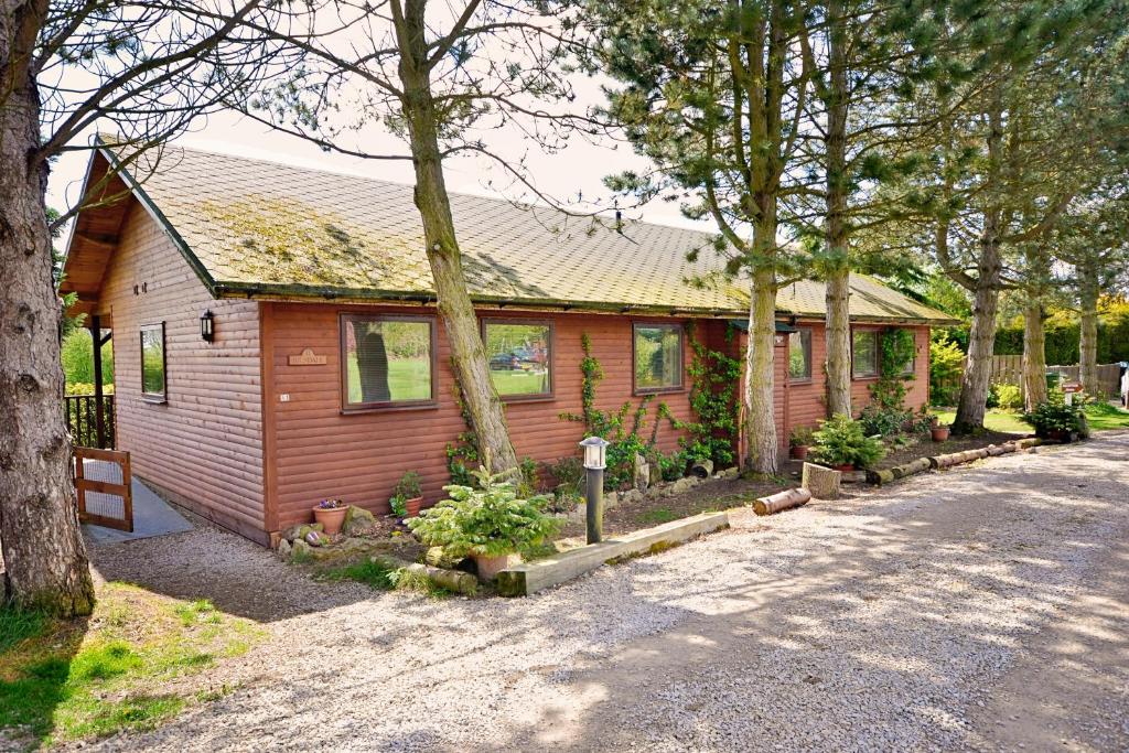 Rocklands Lodges, Pickering (updated prices 2025)