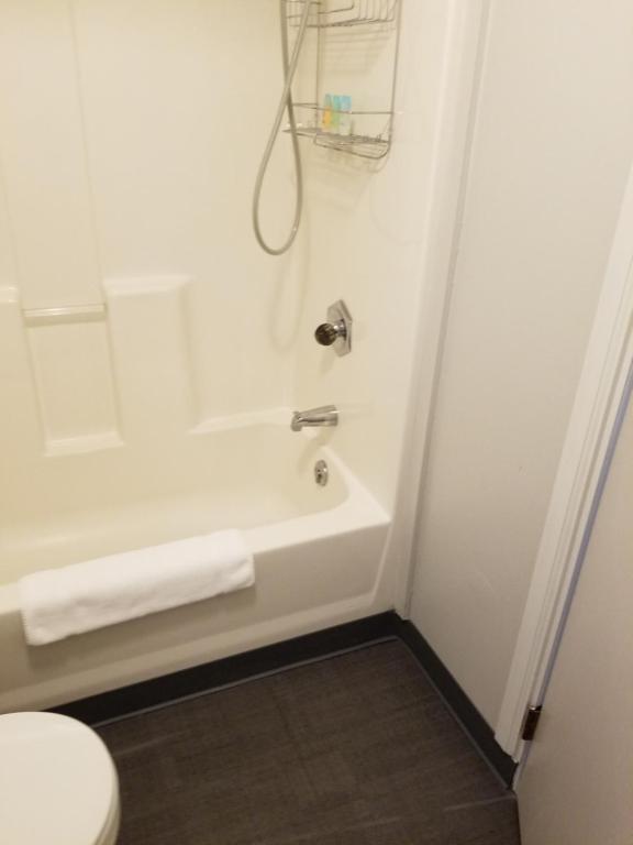 Deep Water Inn, Chelan – Updated 2023 Prices