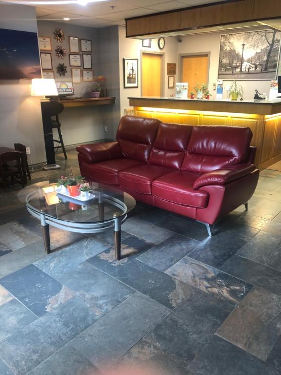 Days Inn by Wyndham Hinton, Hinton – Updated 2022 Prices