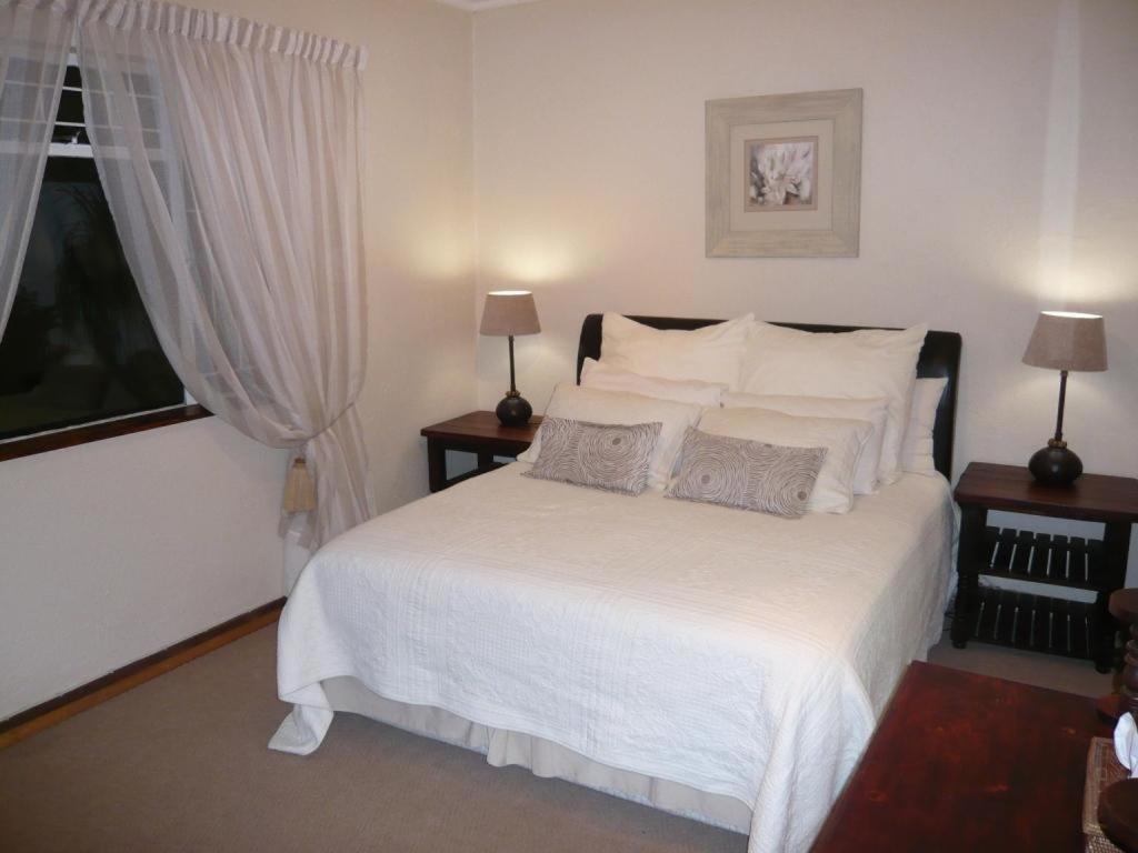 Dusk to Dawn Guesthouse | Hotel in Piet retief, South Africa