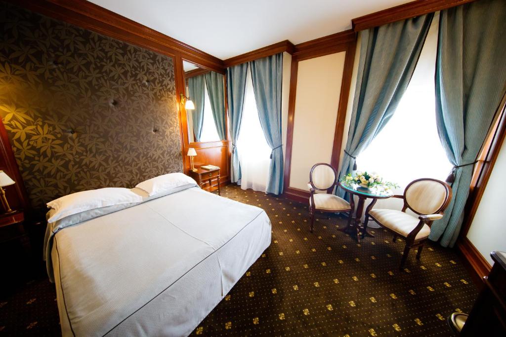 Hotel Select in Iasi