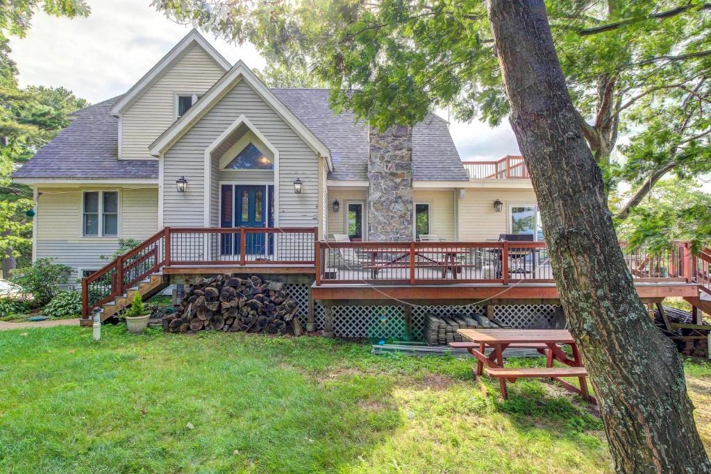 Broadlake, Thayer Beach (updated prices 2026)