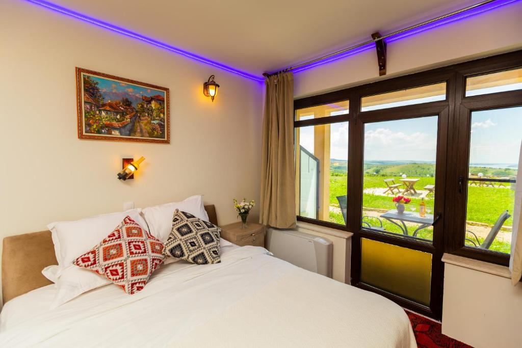 Seven Generations Winery Hotel, Mechka (updated prices 2025)