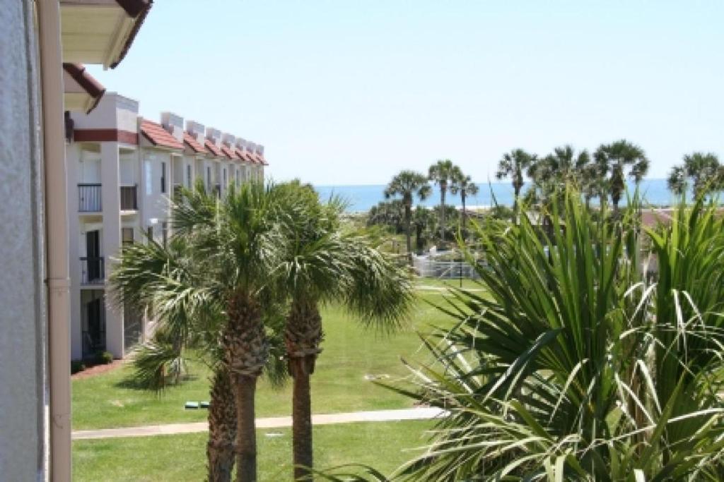 Ocean Village Club R35, St. Augustine (updated prices 2026)