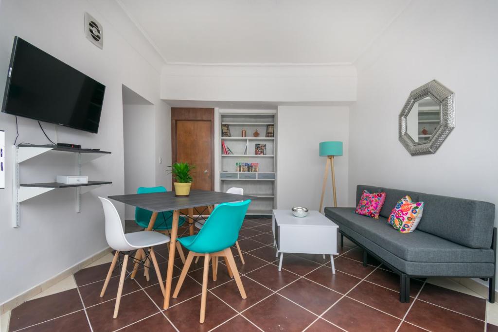 JUUB Newly Renovated cozy Studio @ La Roma, Mexico (tarifs actualisés ...