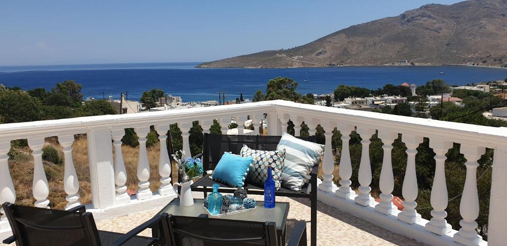 Nikos studios | Apartment in Livadia, Greece