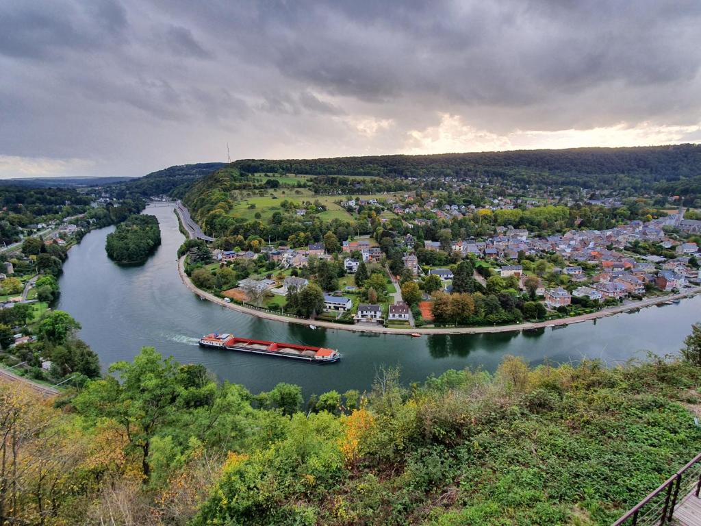 La Fête au Palais, Lustin (updated prices 2025)