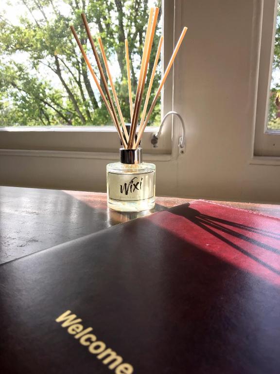 d'Parys, Bedford (updated prices 2025)