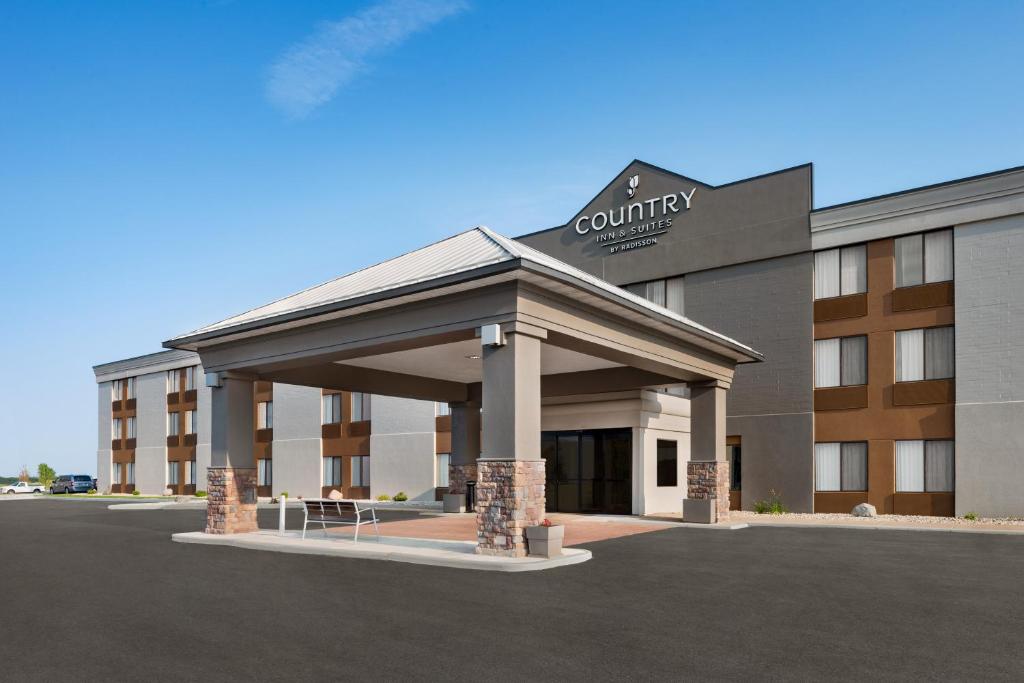 Country Inn & Suites by Radisson, Mt. Pleasant-Racine West, WI ...