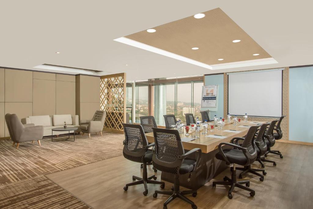 Swiss-Belresort Dago Heritage, Bandung (updated prices 2025)