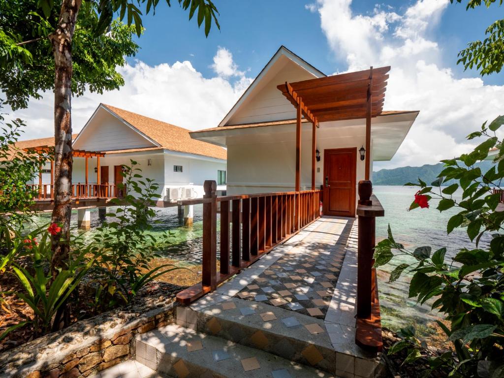 Sunlight Ecotourism Island Resort, Culion (updated prices 2025)
