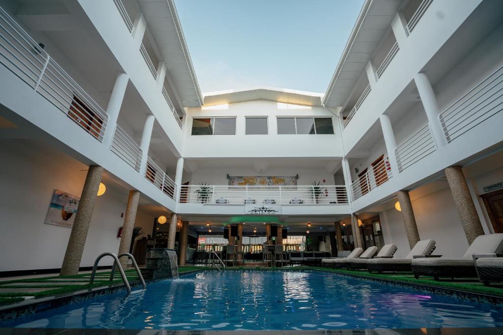 Runway Hotel, Piarco (updated prices 2026)
