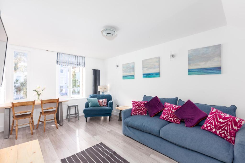 Powis Square, London (updated prices 2026)