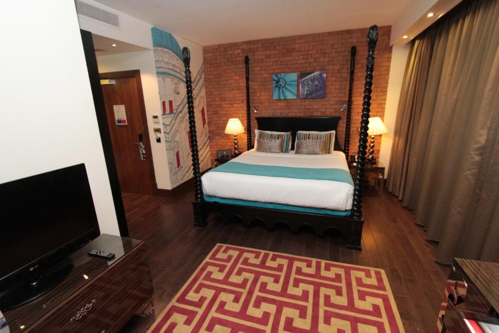 Hotel Indigo London Tower Hill by IHG, London (updated prices 2025)