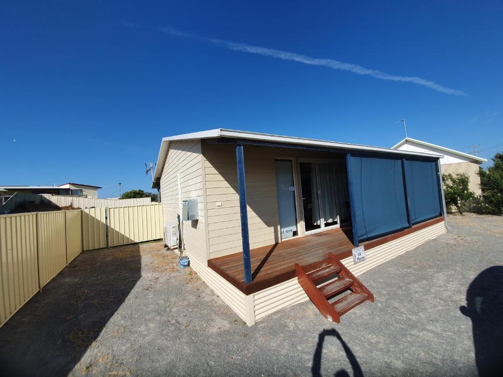 LiL House in Jurien Bay - Traveleto