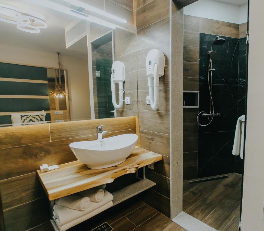 Lostrita - Pastravarie, Hotel & SPA, Baia Mare (prețuri actualizate 2025)