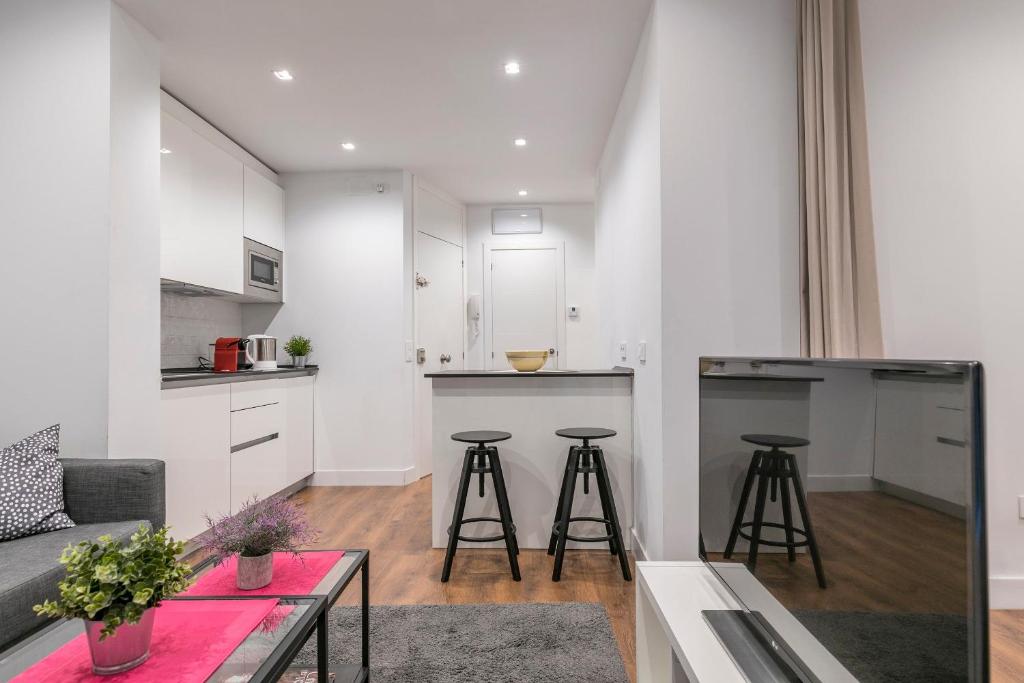Lovely Apartment In The Heart Of Madrid - San Blas