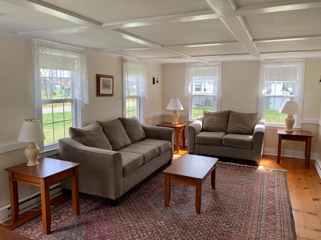 Lighthouse Inn Cape Cod, West Dennis (updated prices 2025)