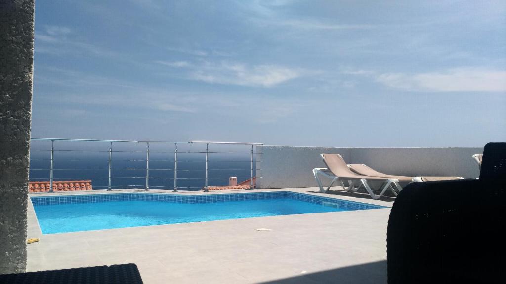 Villa Luxe Vue Panoramique sur la mer piscine clim cassee 4 etoiles ...
