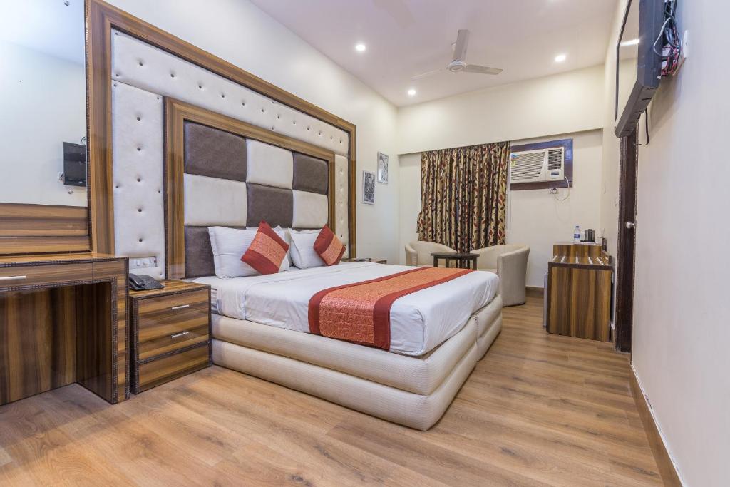 Rupam Hotel, New Delhi (updated prices 2026)