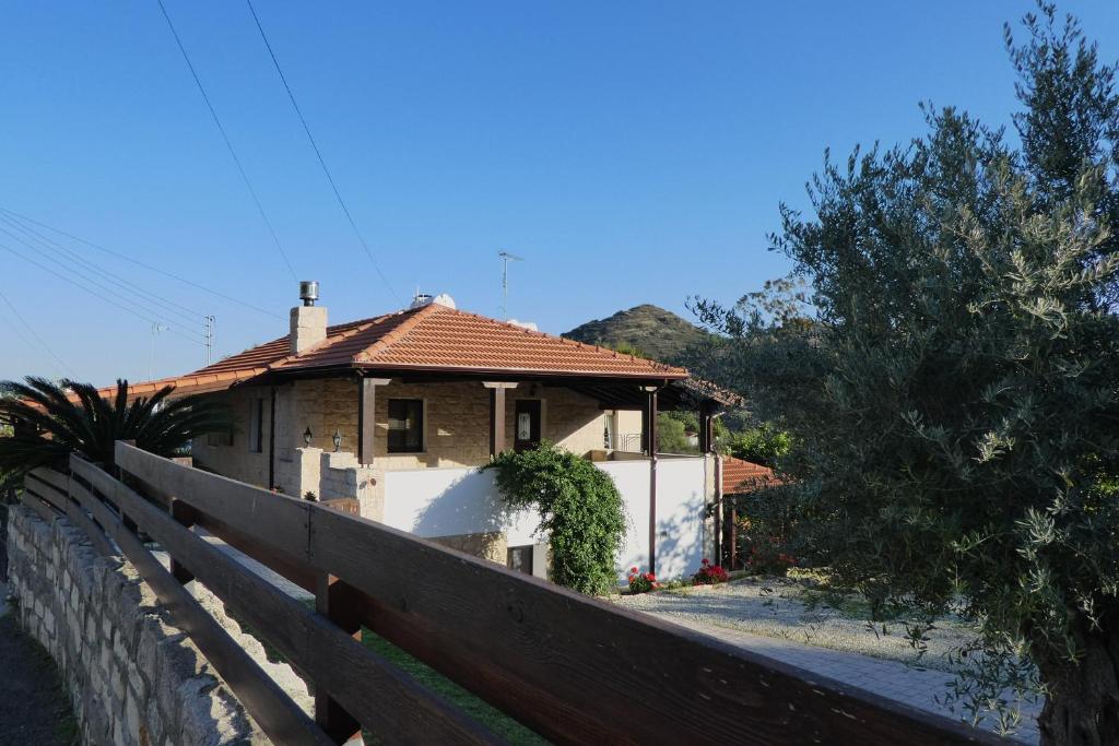 Lola's Cottage & Garden, Kalokhorio (updated prices 2026)