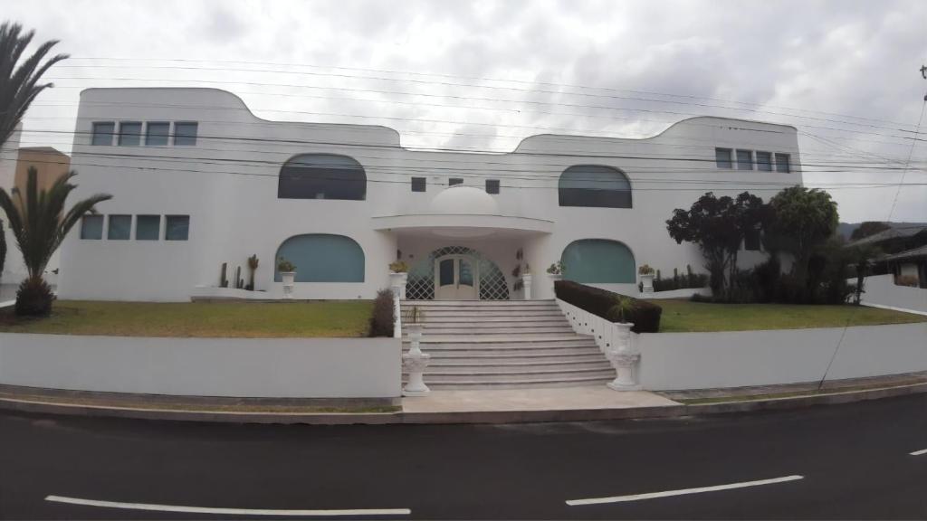 Luxurious house in Cumbaya, Cumbayá (updated prices 2024)