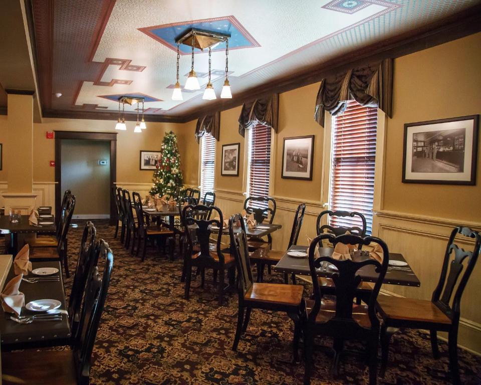 The Sacajawea Hotel, Three Forks (updated prices 2025)