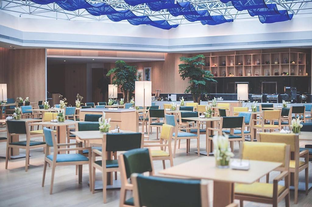 Holiday Inn Express Shanghai Songjiang Fangta by IHG, Songjiang ...