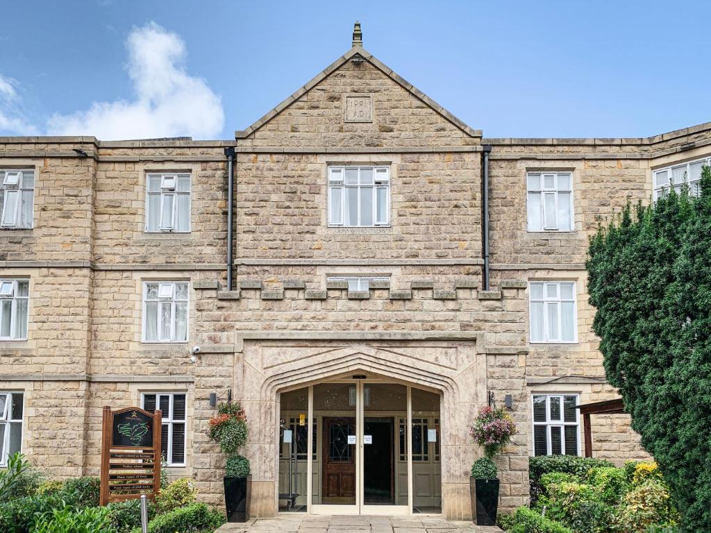 Hollins Hall Hotel, Golf & Country Club, Bradford (updated prices 2025)