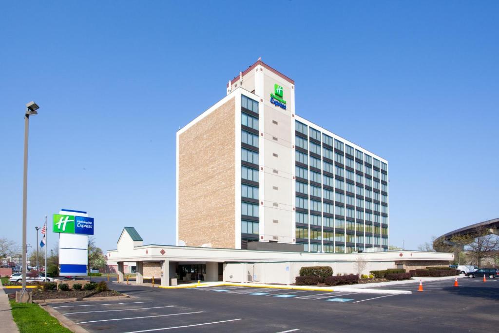 Holiday Inn Express Washington DC SW - Springfield by IHG, Springfield ...
