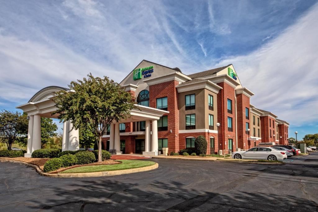 Holiday Inn Express Hotel & Suites Memphis Southwind by IHG, Memphis ...