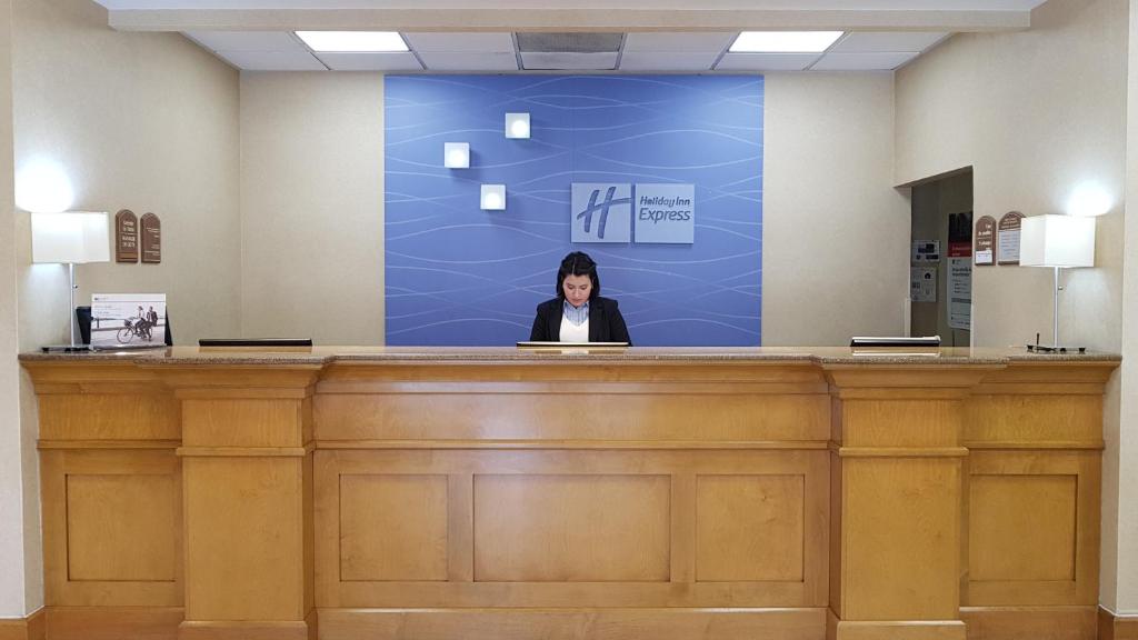 Holiday Inn Express Saltillo Zona Aeropuerto by IHG, Saltillo (updated ...