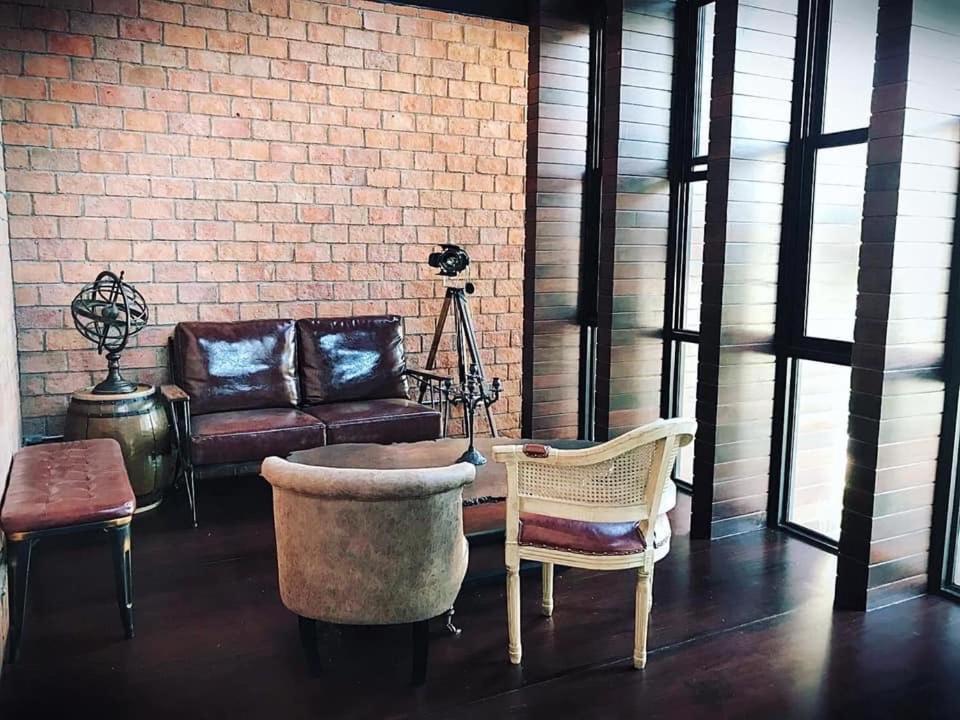 The LOCAL Ari, Bangkok (updated prices 2025)