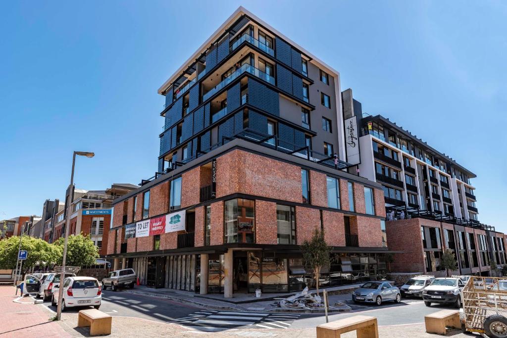 408 The Signature, De Waterkant, Cape Town (updated prices 2026)