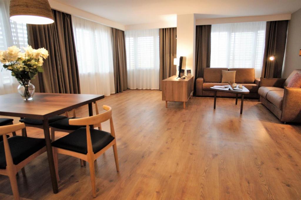 Pierre & Vacances Apartamentos Edificio Eurobuilding 2, Madrid (updated ...