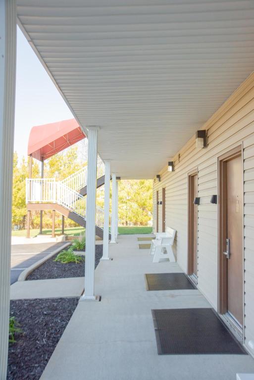 West Bank Inn, Celina (updated prices 2025)