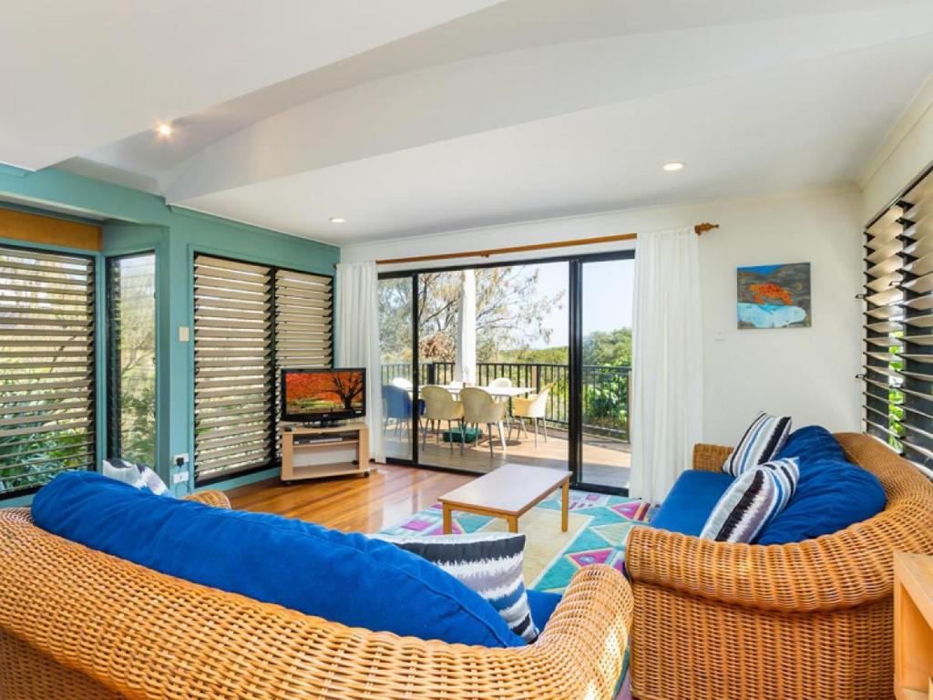 Straddie Beach House 3, Point Lookout (updated prices 2025)