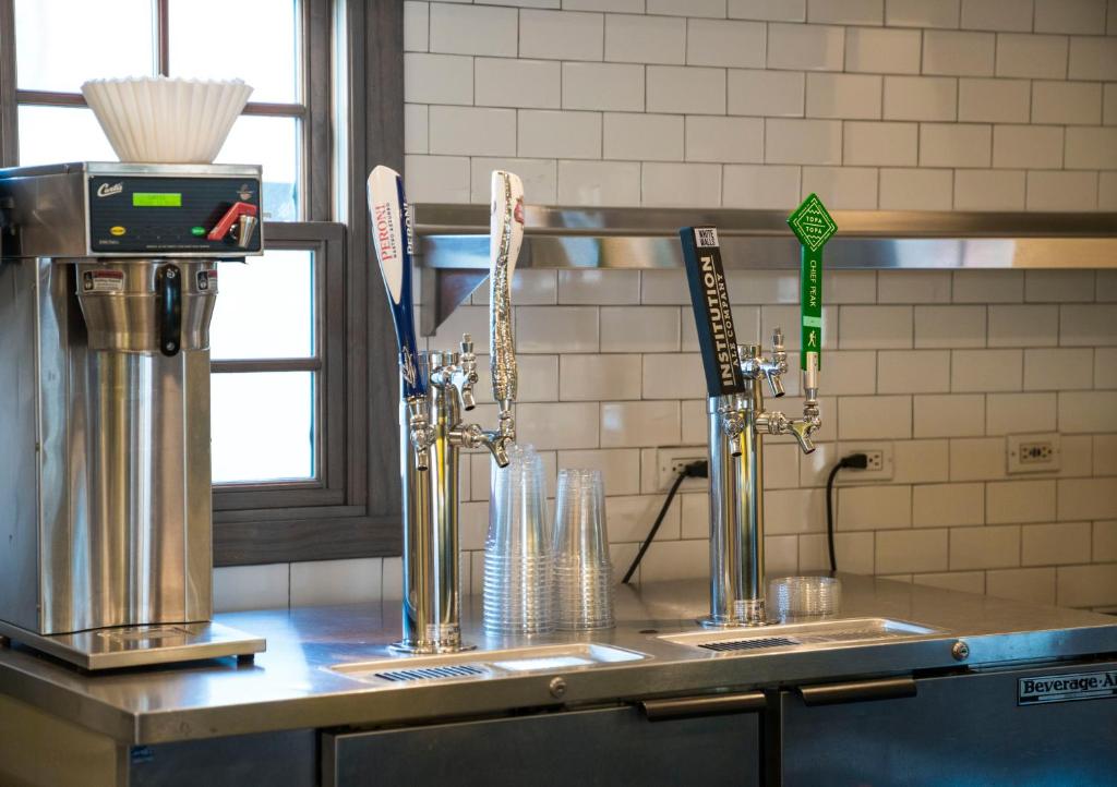 Orange Tree Inn, Santa Barbara (updated prices 2025)