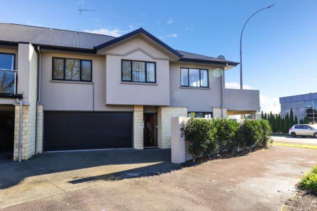 Tron Central, Hamilton (updated prices 2026)