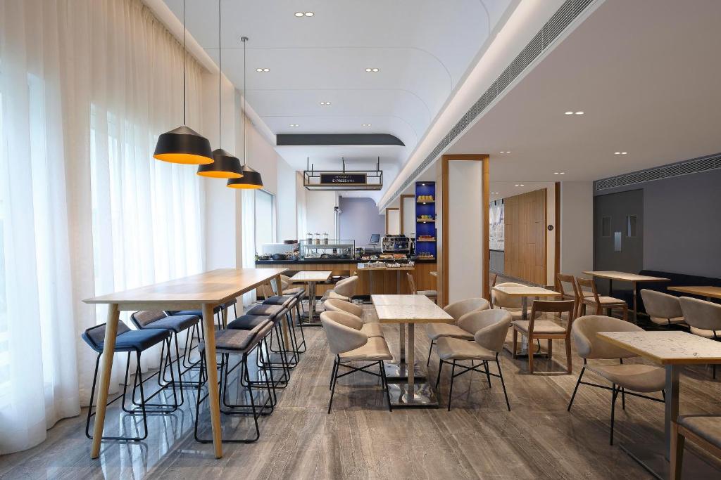 Holiday Inn Express Bengaluru Whitefield ITPL by IHG, Bangalore ...