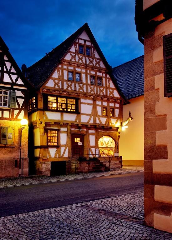 Hotel Restaurant Zum Nachtwächter, Lienzingen (updated prices 2026)
