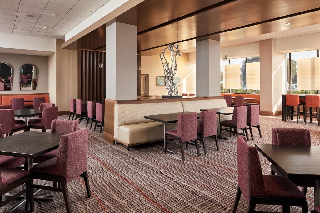 Crowne Plaza Dallas Market Ctr - Love Field, an IHG Hotel, Dallas ...