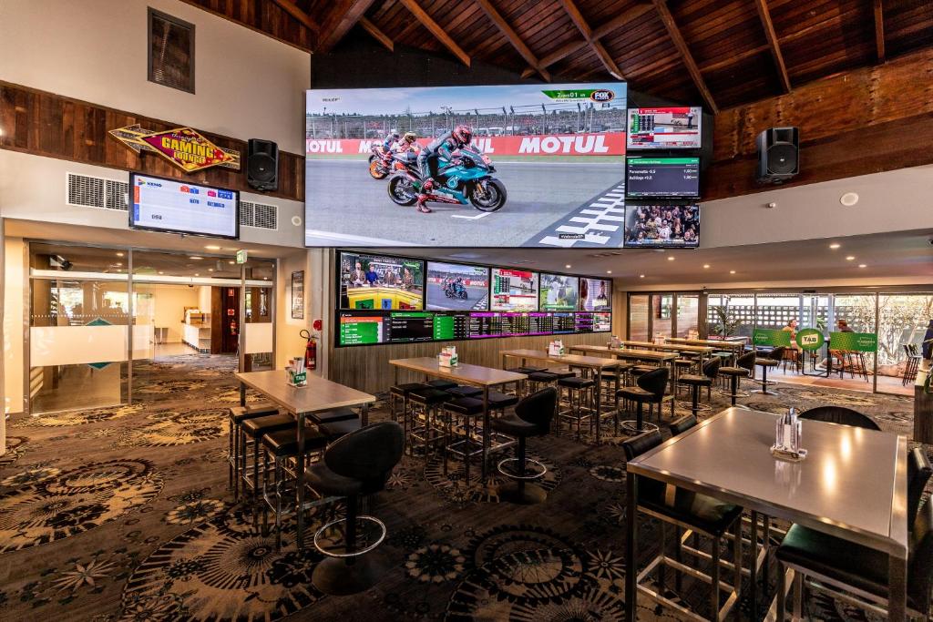 Warners at the Bay, Warners Bay (updated prices 2025)