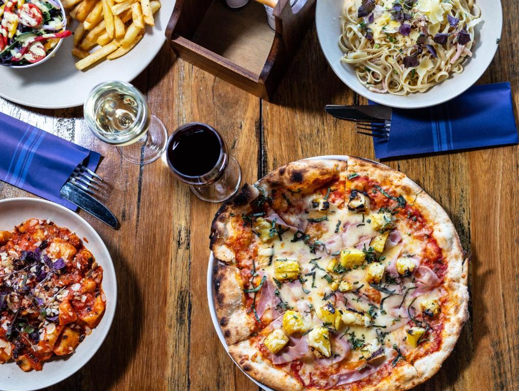 Warners at the Bay, Warners Bay (updated prices 2025)