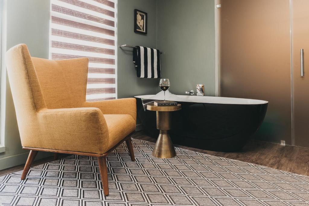 The Feather Hill Boutique Hotel, Potchefstroom (updated prices 2025)